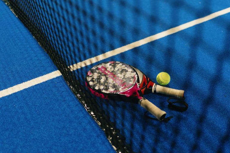 Magister Colors: Instalación de 8 Pistas de Pádel | GIMPADEL